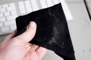 How to Clean Your KeyBoard – The Organized Mom