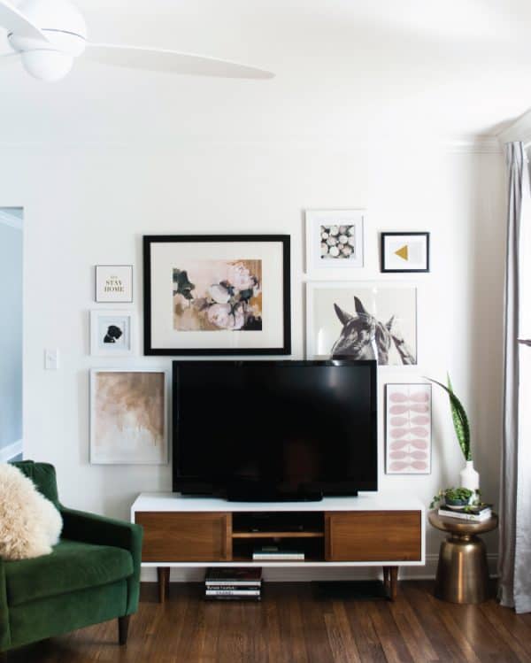 5 Ways to Decorate Around Your TV - The Organized Mom