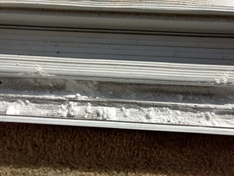 The Simplest Method For Cleaning Window Tracks – The Organized Mom