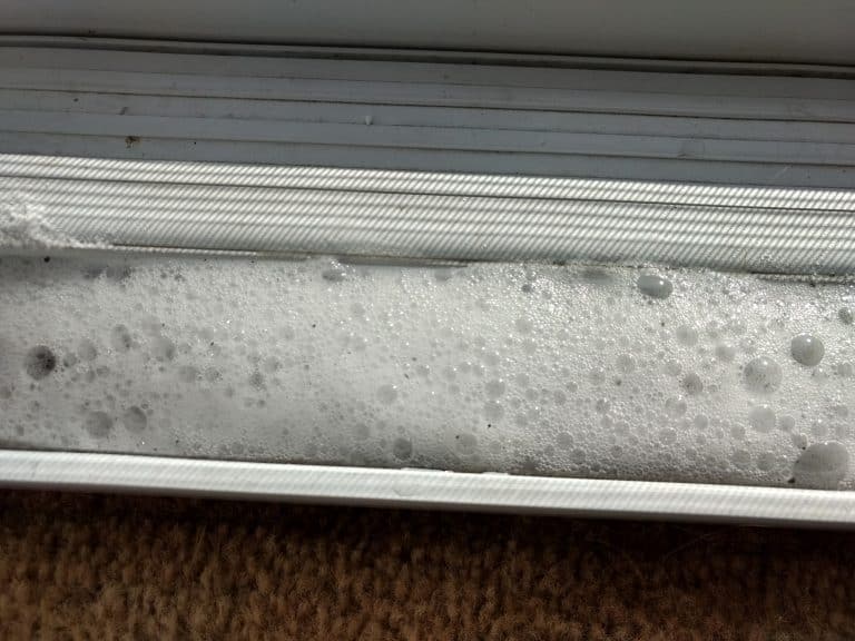 The Simplest Method For Cleaning Window Tracks – The Organized Mom