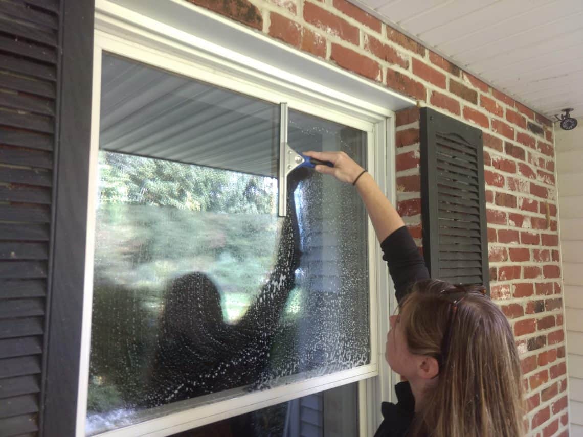 Tips to Clean Exterior Windows Yourself! – The Organized Mom