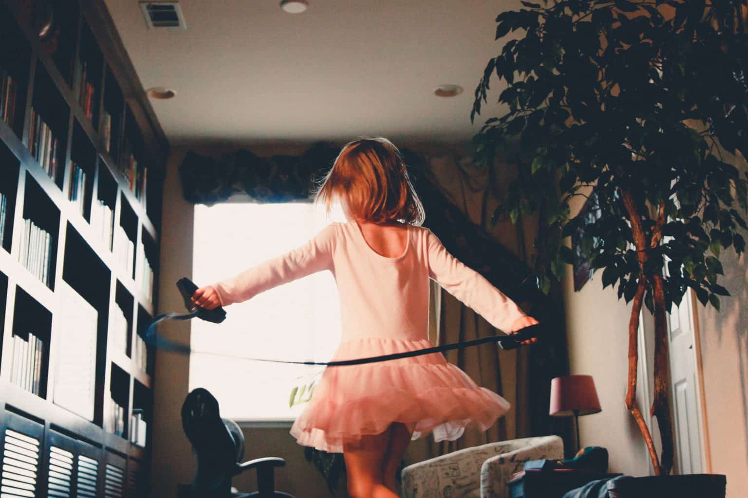 9 No-Prep Kids Games to Play Inside - The Organized Mom