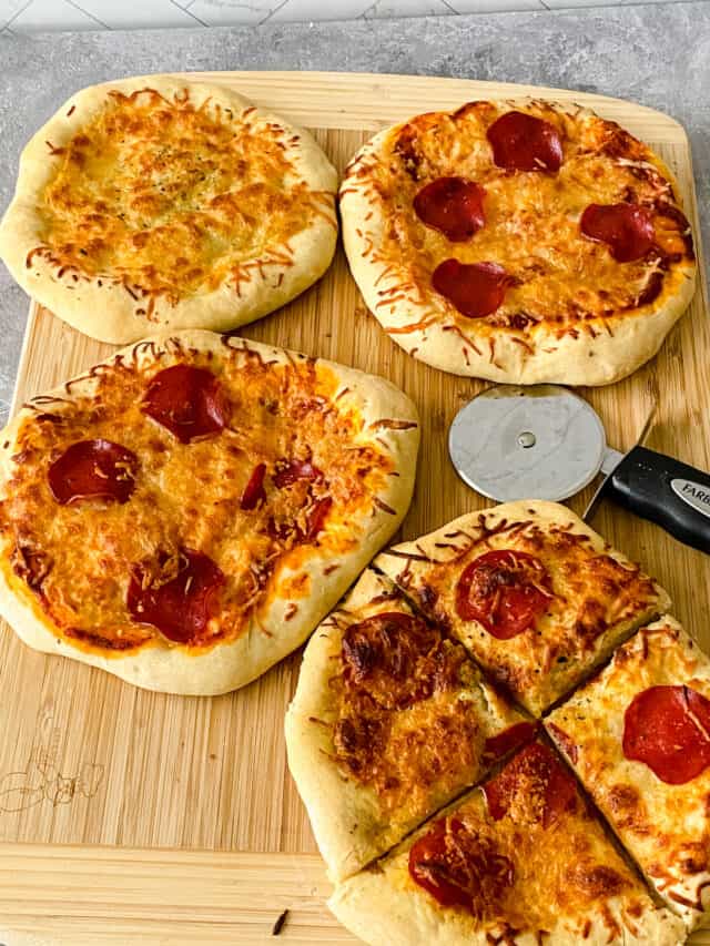 The Ultimate Pizza Party Guide – The Organized Mom