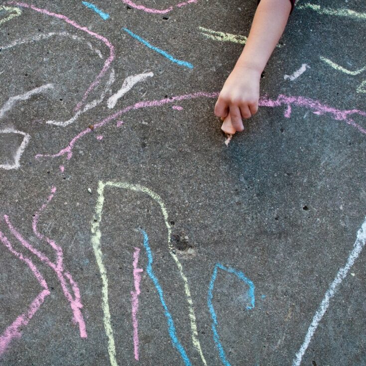 Fun and Simple Outside Activities for Toddlers - The Organized Mom
