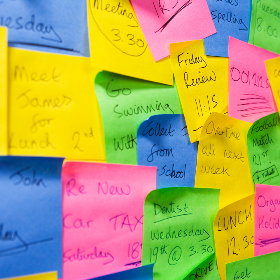 How to Organize a Desk Without Drawers – The Organized Mom