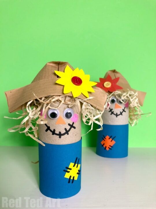 15 Easy Scarecrow Crafts for Kids – The Organized Mom